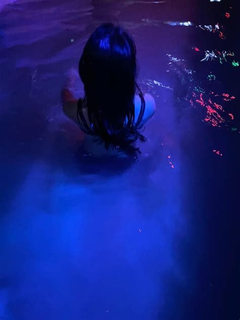 Pin By Jenna Nicole On Oasis Harry Styles Au Cute Poses For