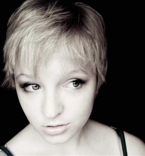 Hi By Ellesh On Deviantart