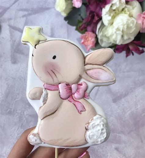 Пряник зайка для малыша от www.talecookies.com | Пасхальные угощения ...