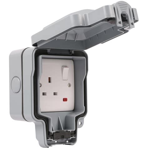 Wessex Ip66 13a Dp Switched Socket 1 Gang Toolstation