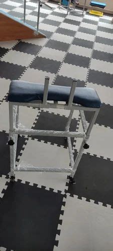 Silver Adjustable Adult Platform Walker At ₹ 4800piece In Hoskote Id