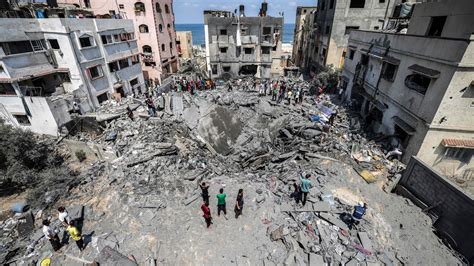 Israeli Airstrikes Hit Gaza For 2nd Day Militants Respond With Rockets