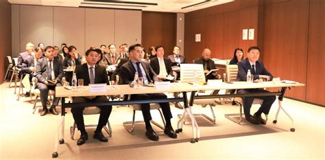 УИХ ын Эдийн засгийн байнгын хорооны гишүүд санхүүгийн зохицуулах хорооны үйл ажиллагаатай танилцлаа