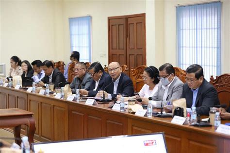 ឯកឧត្តម ខៀវ កាញារីទ្ធ អញ្ជើញជាអធិបតី កិច្ចប្រជុំប្រចាំសប្តាហ៍ជាមួយថ្នាក់ដឹកនាំ និងអគ្គនាយក