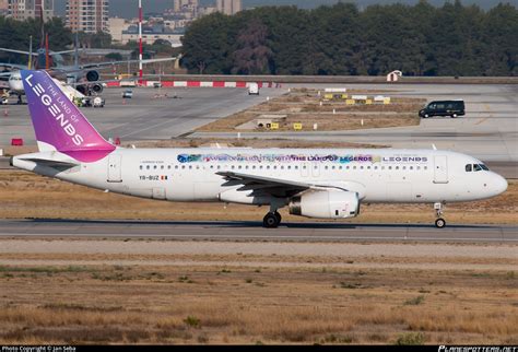 Yr Buz Bees Airlines Airbus A320 232 Photo By Jan Seba Id 1642906
