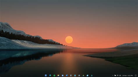 Windows 11 With A Small Taskbar Custom Clock Interface Dynamic