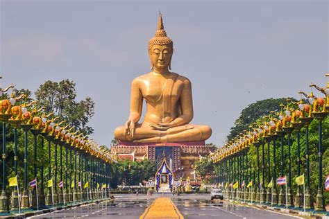 ไหว้พระสิงห์บุรี ทำบุญใกล้กรุงเทพฯ วันเดียวเที่ยวสบาย