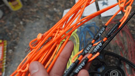Reasons You Should Shoot A Custom Bowstring Bowhunting Com