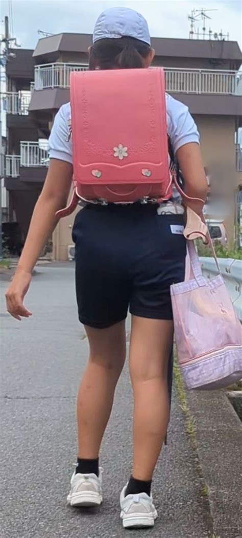 JSとJCのハーフパンツと短パンの尻① 女子 学生まとめちゃんねる