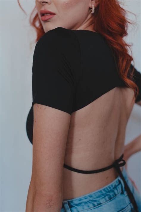 Different Types Of Crop Tops Stylish Types Smash Negativity