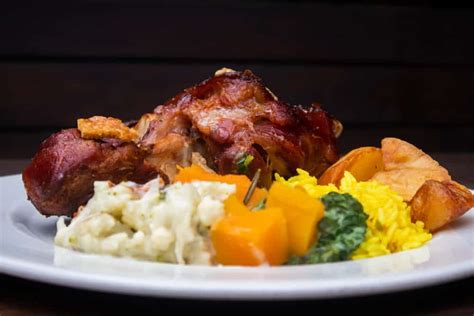 Sunday Carvery Eat Like Royalty At Forries