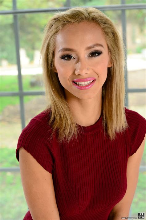 Вероника Леал 58 фото