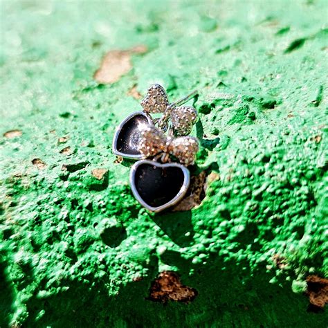 단독 실버 러블리 로맨틱 발레코어 여리여리귀걸이 미니하트 리본 하트귀걸이 리본귀걸이 미니리본귀걸이 에이블리