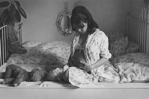 These Vintage Maternity Photos Are Just Lovely And Timeless Vintage
