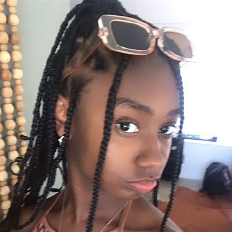 Niya Niyaa On Threads