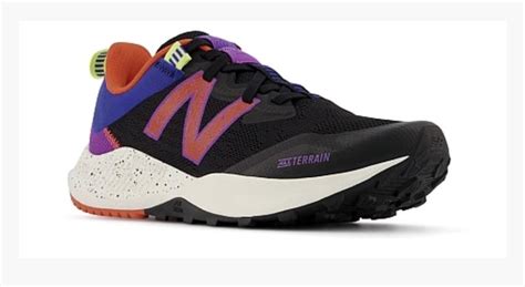 Кросівки New Balance — ціна 2780 грн у каталозі Кросівки Купити жіночі речі за доступною ціною