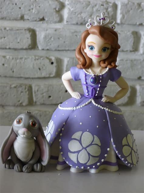 Pin En Porcelana Princesas Personajes Y Disney