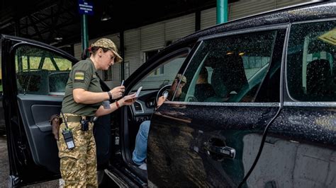 Виїзд за кордон чоловіків з інвалідністю — які документи слід мати повний список Новини Live