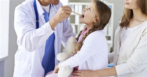 Tonsillite Nei Bambini Come Riconoscere I Sintomi E Curare Linfiammazione Delle Tonsille