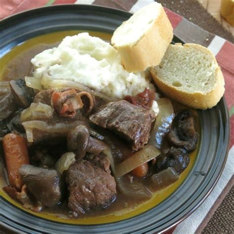 Crock Pot Beef Bourguignon Recipe The Dinner Mom My Recipe Magic
