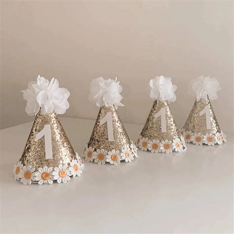 제품 포함 파티 모자 1pc