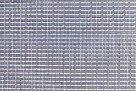 호수 바다 또는 바다에 떠있는 부표에 태양 전지 패널 또는 태양 전지의 공중 최고 보기 물 재생 에너지 원을 가진 발전소 산업