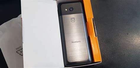 Мобильный телефон Philips Xenium E590 Черный 8712581777265 — купить в ...