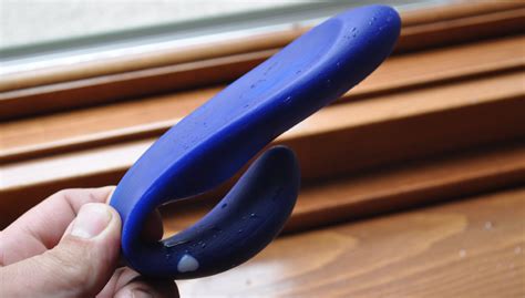 Blue Dreams Feather Personal Massager Design St