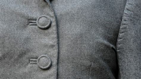 Make Fabric Covered Singleton Buttons Threads