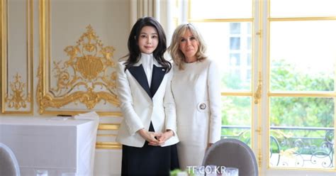 김건희 여사 마크롱 여사 블랙핑크 언급에 문화 교류 넓히자