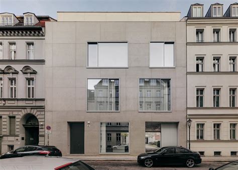 David Chipperfields Berlin Office Fuses Concrete With An Old Factory