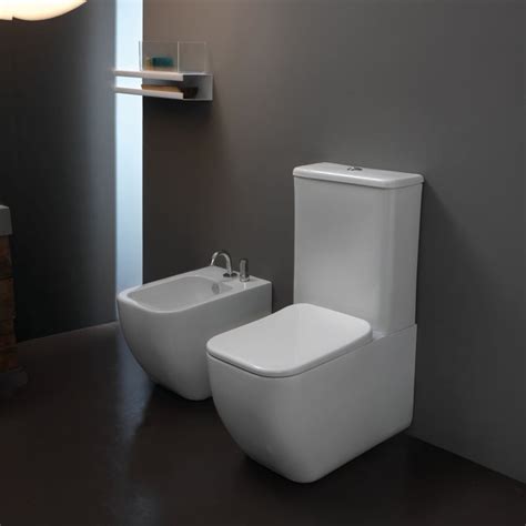 Vas Wc Monobloc Ceramic Brio Cu Capac Wc Magazin Online Cu Materiale De Constructii Si