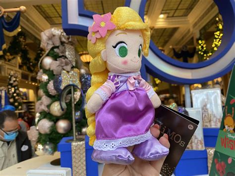 Photos New Chip N Dale And Rapunzel Disney Nuimos Holiday And New