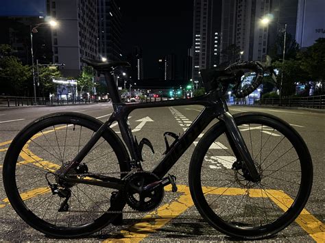 자이언트 프로펠 어드밴스2 고급카본원사 풀카본프레임 로드자전거 디스크브레이크 풀인터널 스포츠레저 당근 중고거래