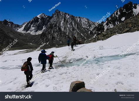 Стоковая фотография 1268829502 Dolma La Pass Holy Parikrama Mount
