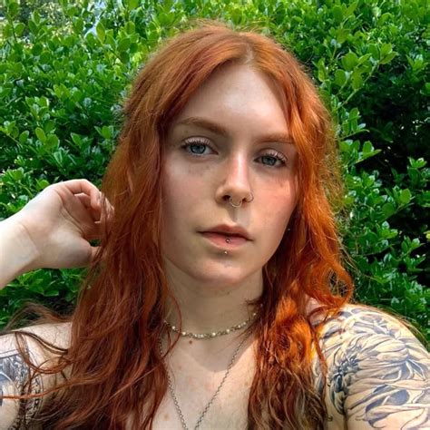 Autumn Olinger Autumnolinger • Threads Say More