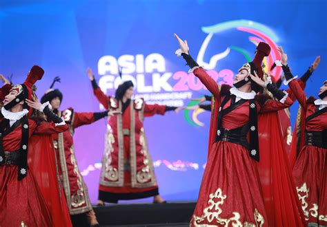 Азийн хотуудын ардын урлаг гар урлалын наадмын нээлт боллоо