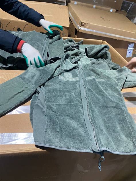 На Львівщину із США передали зимову форму для військових — Lviv Media