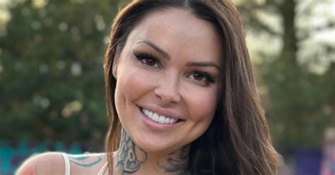 Hélène Boudreau Dans Leau Chaude Après La Publication Dune Vidéo