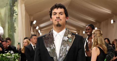 Queers Omar Apollo Drew Starkey On Sex Scenes