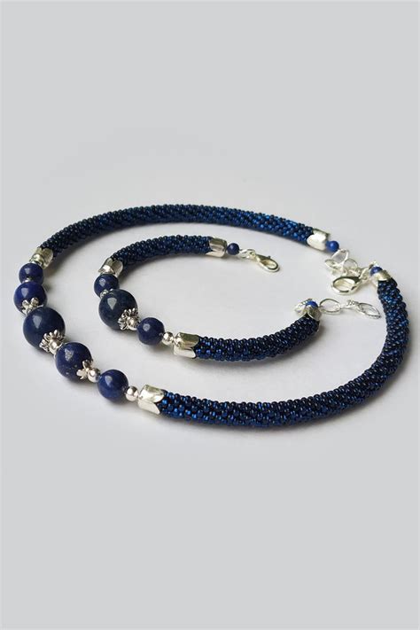 Чокер и браслет из граната и жемчуга в интернет магазине на Ярмарке Мастеров Комплекты