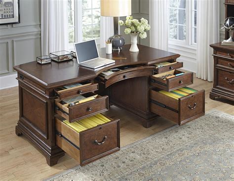 Curved Executive Desks