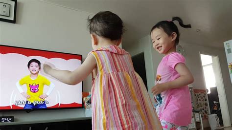 핑크퐁 응가송 Youtube