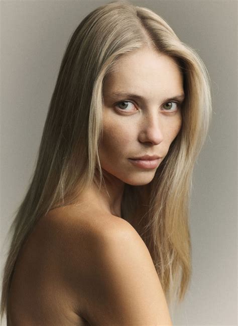 Vika Falileeva Modelwerk