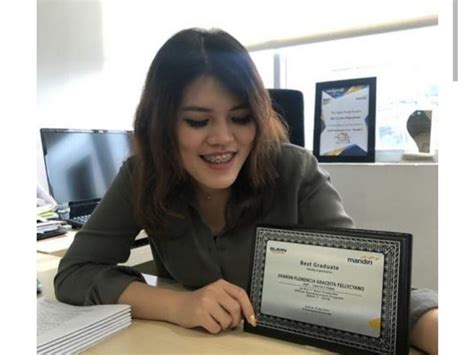 Sharon Jadi Menteri Bumn Gantikan Erick Thohir Ini Profilnya Tim Redaksi