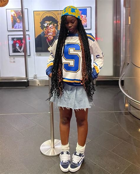Sza Jersey Outfit 💛💙 Summer Outfits Casual Simple Teenage Fashion