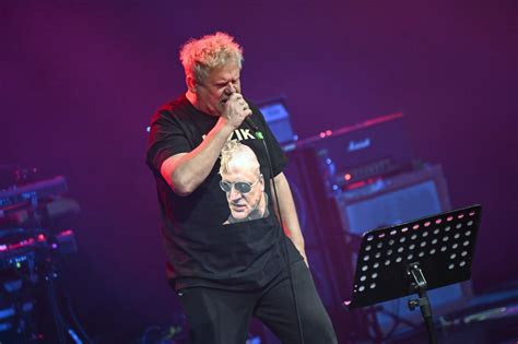 Kazik Staszewski Przeprosił Za Straszne Wydarzenie To Zaoferował Fanom