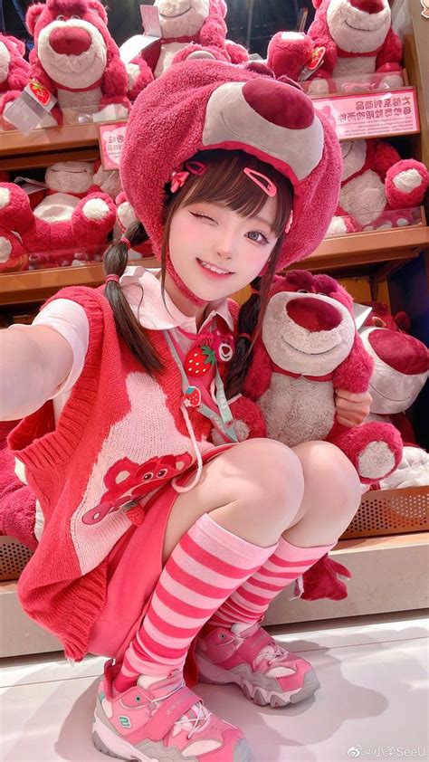 Pin By Yuna Wann On 小柔seeu Cute Cosplay Cosplay Girls Cute Girls