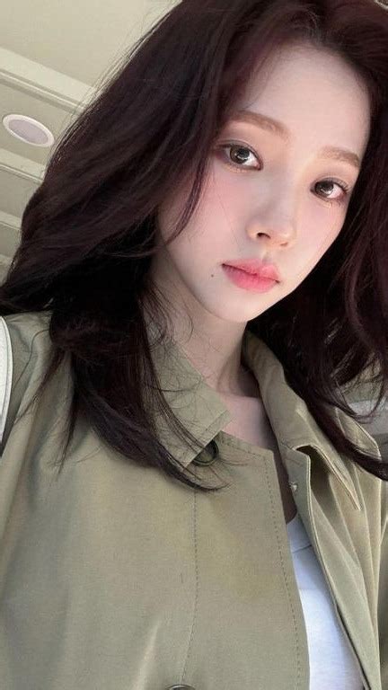 피자좀먹고 썸네일 카리나님입니다 친구에게 보내세요 😉😉 카리나 공감 Meme Instagram