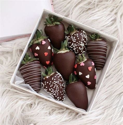 Richas Healthy Chocolatedipped Strawberries T Zesty